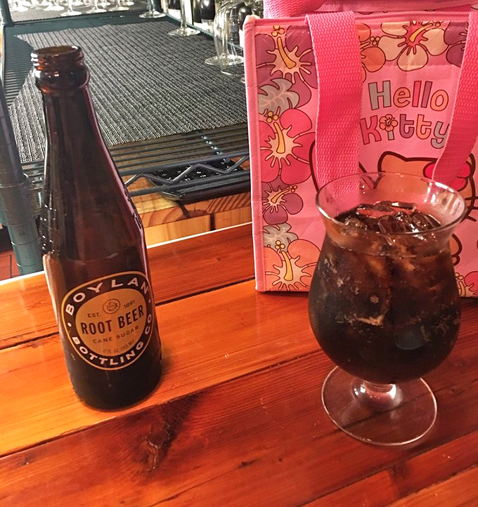 Even the root beer comes with a side of nostalgia, served in proper glassware because La Tavola respects the ritual of dining, whatever your beverage choice.