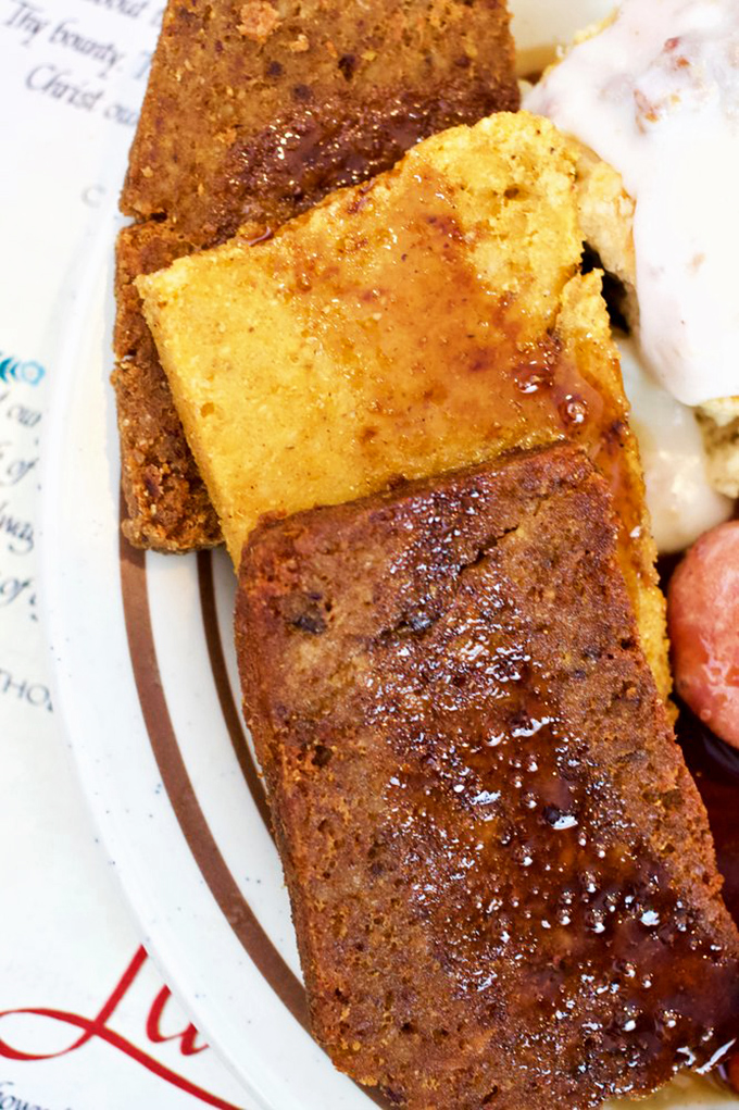Broccoli and corn sharing plate space like old friends at a reunion, with mashed potatoes playing the role of gracious host.