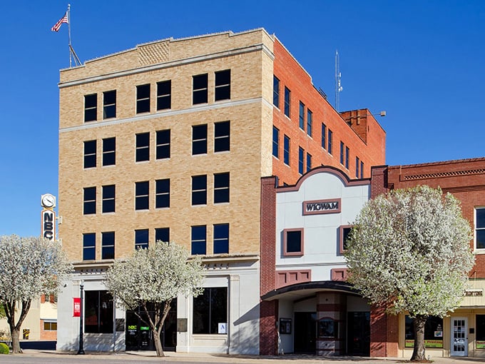 Altus combines classic brick architecture with budget-friendly living, creating the perfect retirement haven in southwestern Oklahoma.
