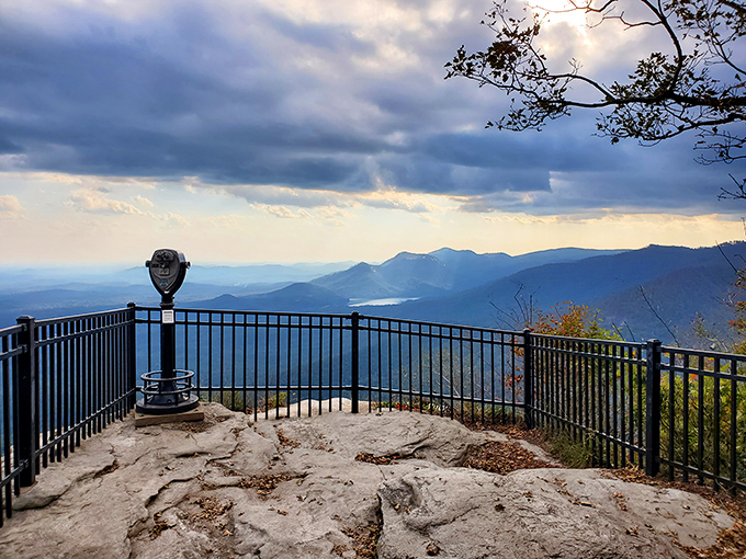 Blue Ridge drama! Caesar's Head serves up mountain layers so stunning they make lasagna jealous, with a side of cloud theater for free.