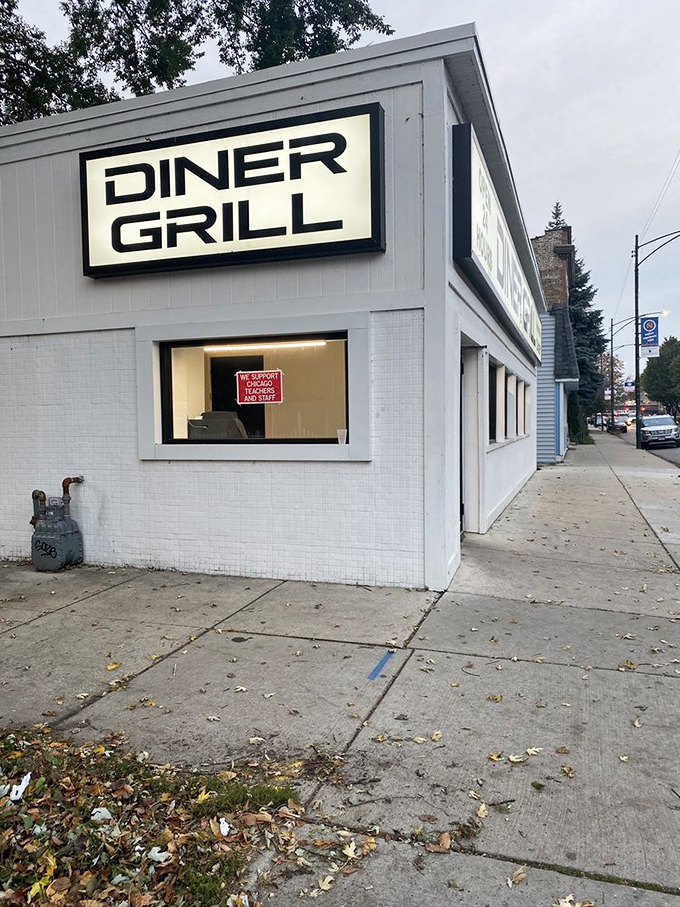 Sometimes the smallest diners pack the biggest flavors per square foot.