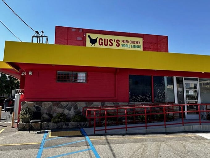 When a place calls itself "World Famous," they better deliver the goods &ndash; and this spot absolutely does.