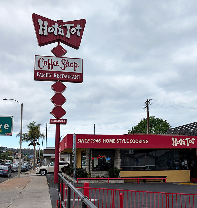 Since 1946, this vintage sign has been calling hungry travelers to experience true old-school diner magic.