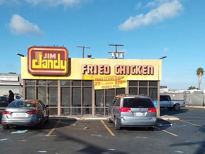 Jim Dandy's retro signage takes you back to when fried chicken was king and quality mattered more than speed.
