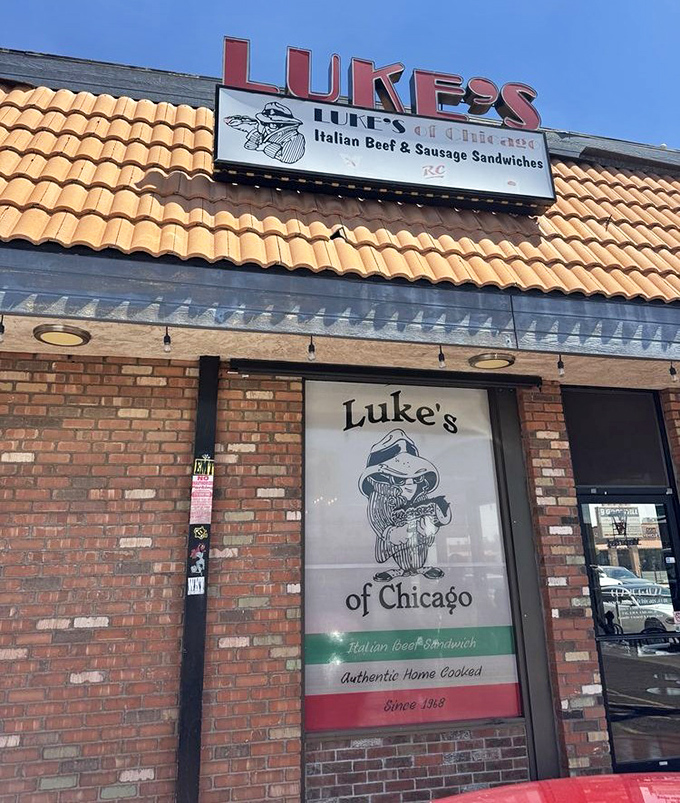 Brick buildings and Italian colors signal serious business when it comes to authentic Chicago-style classics.