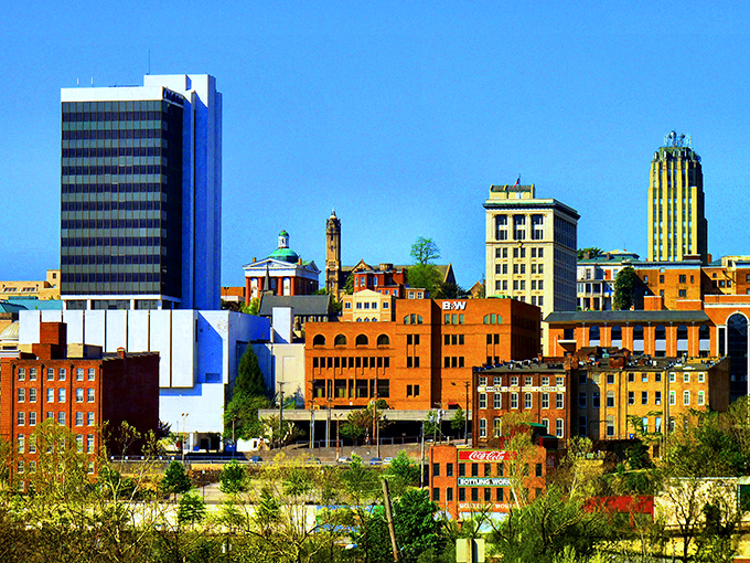 Lynchburg's seven hills create a cityscape that would make San Francisco jealous - minus the fog. 