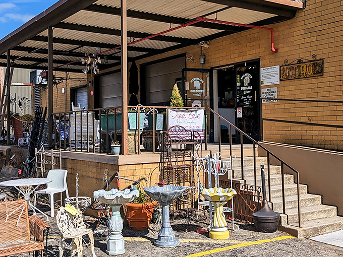 Florence's best-kept secret hides behind this humble exterior - sometimes diamonds wear work clothes.