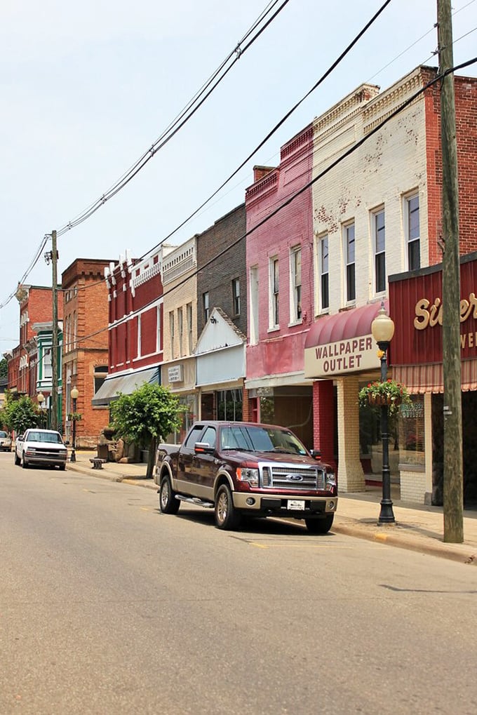 Point Pleasant's riverside location creates a perfect setting for this historic Ohio River town's downtown district. 