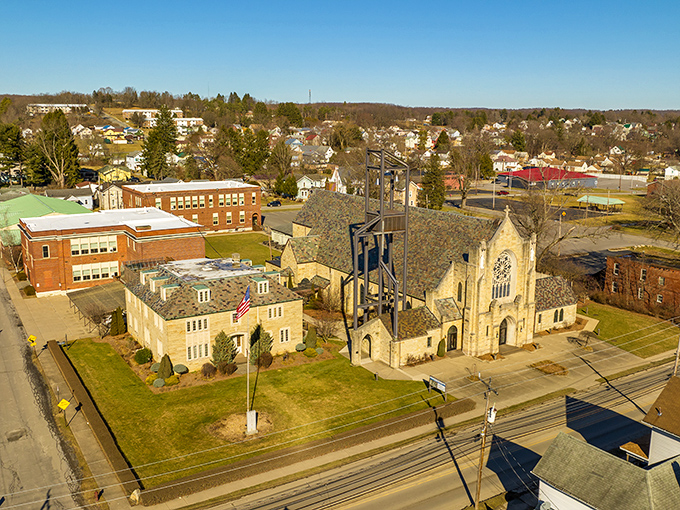 Discovery happens here year-round, offering a stunning bird&rsquo;s-eye view of the city.
