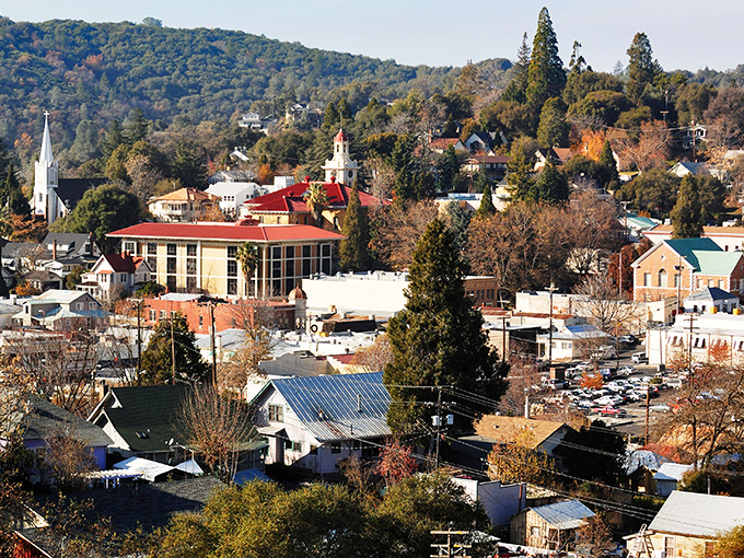 This bird's-eye view reveals how Sonora cradles itself perfectly in those Sierra Nevada foothills.