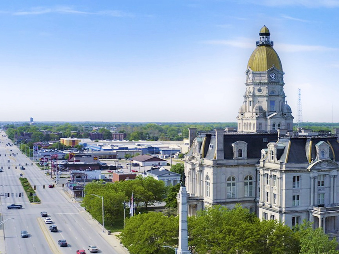 Terre Haute's courthouse dome commands respect while the surrounding streets invite leisurely weekend exploration.