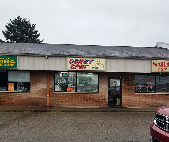 Don't let the strip mall location fool you - inside lies some of the finest donut artistry around.