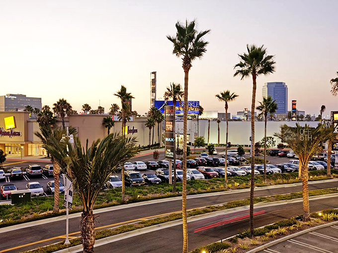 Del Taco keeping hungry shoppers fueled &ndash; because you can't conquer 120 stores on an empty stomach.