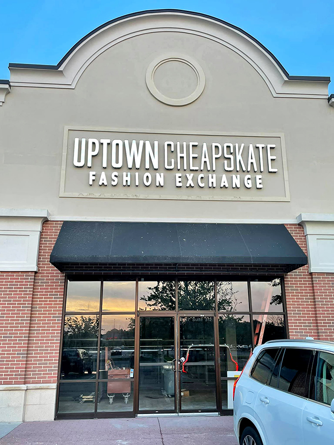 Uptown Cheapskate's elegant archway promises a thrifting experience with boutique vibes. Champagne style on a sparkling water budget!