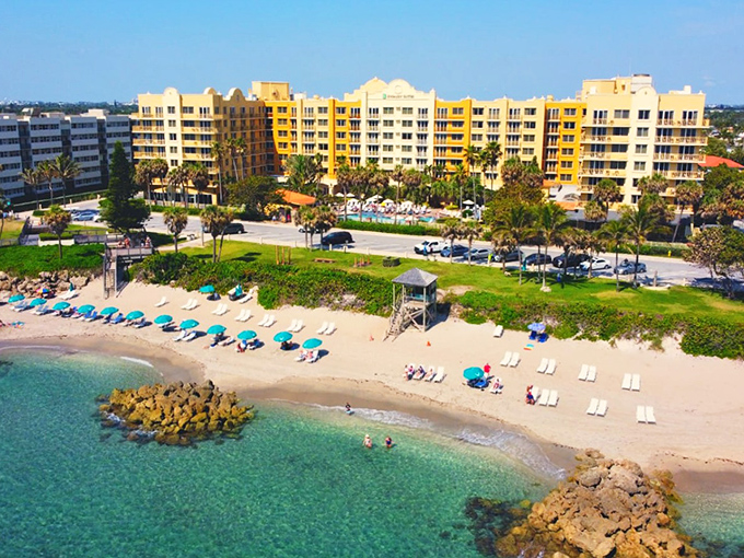 Coastal living in Deerfield Beach means enjoying luxury amenities at surprisingly down-to-earth prices.