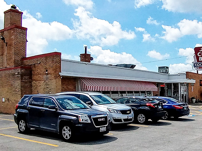 This classic American roadhouse has been serving up crispy chicken and nostalgia to hungry travelers for decades.