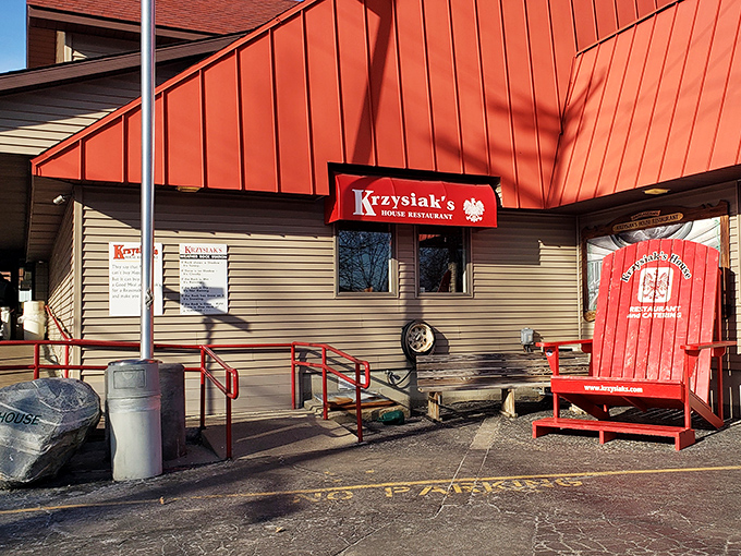 That oversized red chair isn't just cute&mdash;it's where you'll want to sit after consuming your weight in perfectly fried chicken.