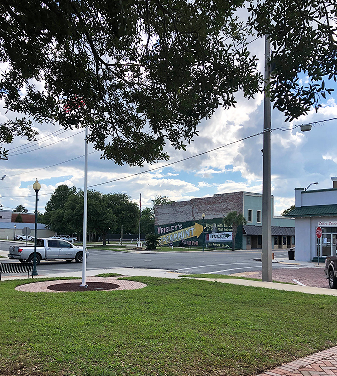 That vintage Wrigley's ad in Live Oak is like finding your grandpa's yearbook photo&mdash;charming, slightly faded, but still making an impression.