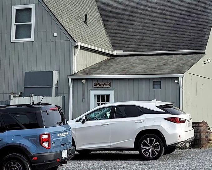 Sometimes the greatest culinary treasures hide in the most unexpected residential neighborhood corners.