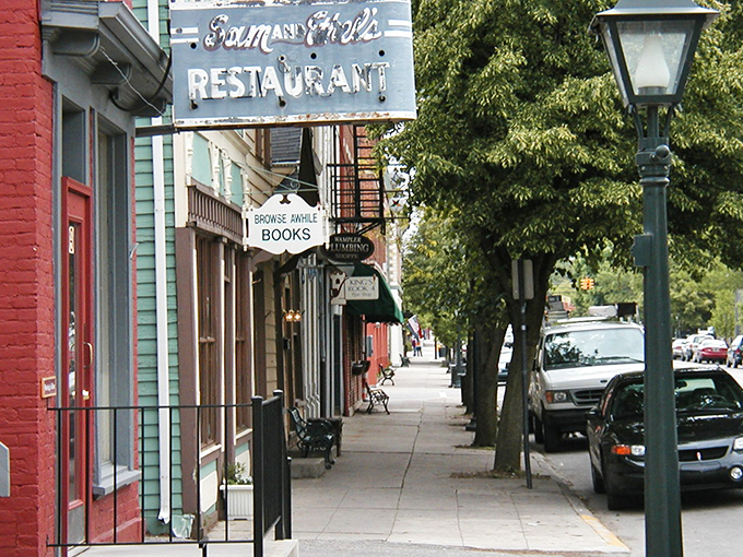 Small-town streets that remind you why front porches and friendly neighbors never go out of style.