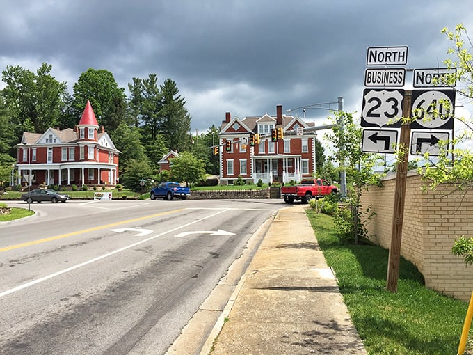 This intersection in Wise directs you toward some of Virginia's best deals on everyday necessities.