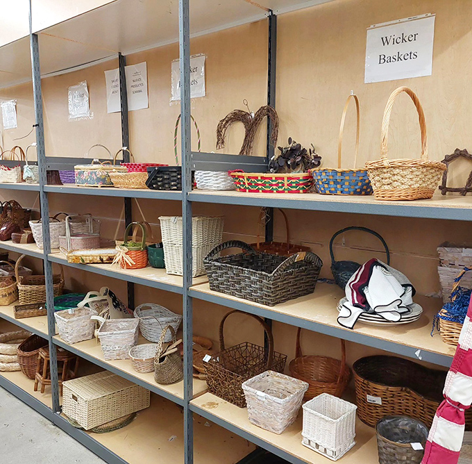 Basket heaven! From picnic-ready to storage solutions, these woven wonders prove that organization can be both practical and aesthetically pleasing.