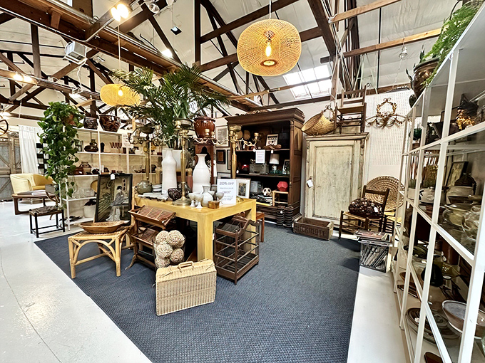 This thoughtfully styled booth blends natural elements with vintage furnishings, creating a vignette that's one part design inspiration, one part shopping temptation.