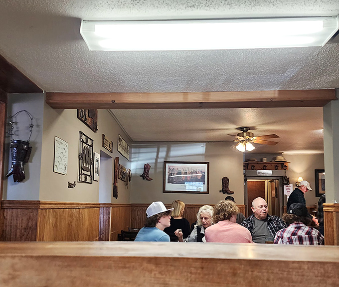 Where strangers become neighbors over plates of home cooking. Notice nobody's looking at their phones&mdash;the food commands full attention here.