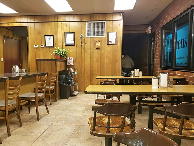 No-nonsense seating where countless family stories have unfolded over slices and sprinkles. These tables have heard it all.