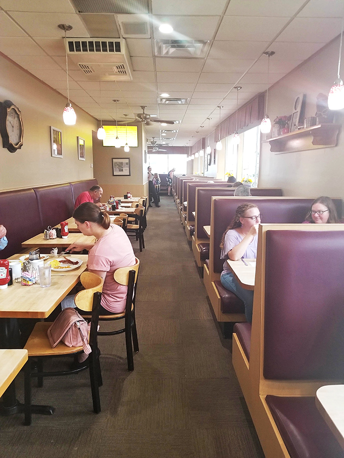 The dining room where breakfast dreams and lunchtime fantasies come true. Every booth holds the promise of comfort food that hugs your soul.