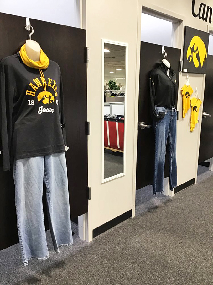 Hawkeye heaven for University of Iowa fans&mdash;where black and gold never go out of style and team spirit gets a second life.