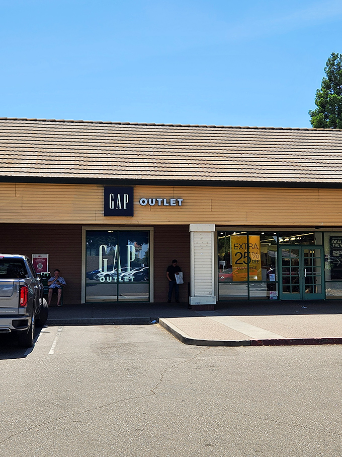 GAP Outlet's bright yellow "Extra 25% Off" sign works like retail dopamine &ndash; triggering that special thrill only unexpected discounts can provide.
