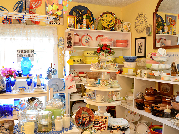 A Pyrex paradise that would make any mid-century kitchen enthusiast weak in the knees. Butterprint and Gooseberry patterns galore!