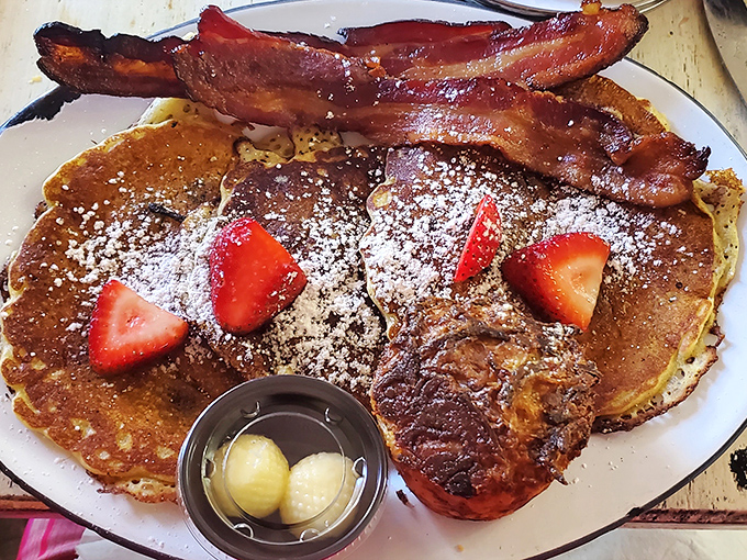 Pancakes so perfect they make you question every other pancake you've ever eaten. And bacon that's achieved that mythical perfect crispness.