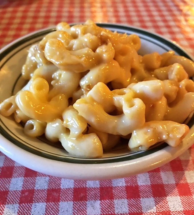 Mac and cheese that doesn't just sit on the plate&mdash;it beckons, it winks, it practically says "forget the diet, we're worth it."