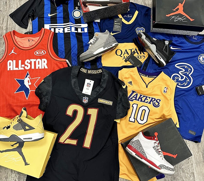 Score sports memorabilia without the sports memorabilia prices. Perfect for fans or those who just want to look like they understand offside rules.