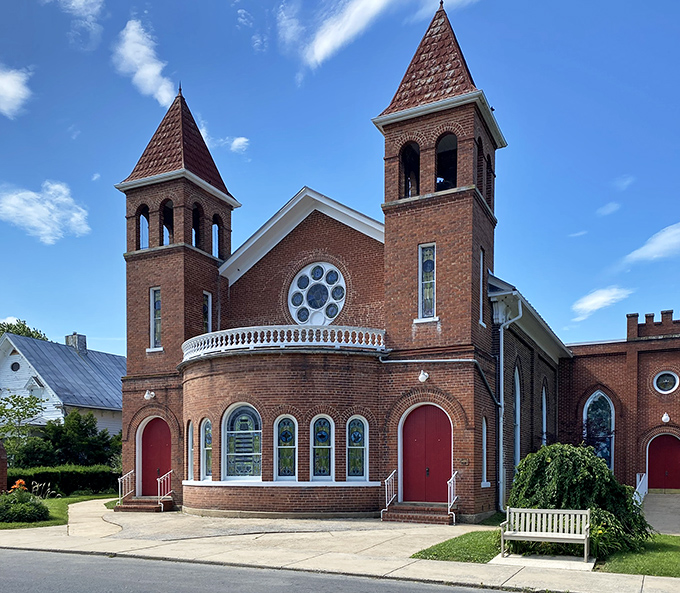 This beautiful brick church with twin spires has witnessed generations of Strasburg's most important moments. Architectural splendor that stands the test of time.