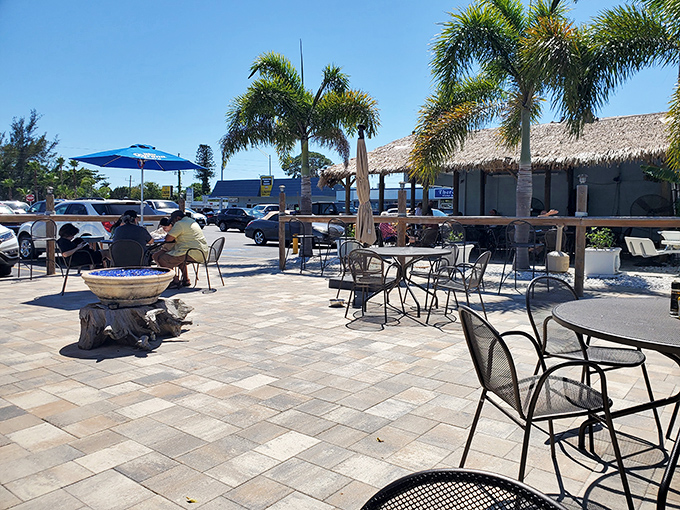 Al fresco dining, Cortez-style &ndash; where the sea breeze seasons every bite and palm trees provide nature's perfect ambiance.