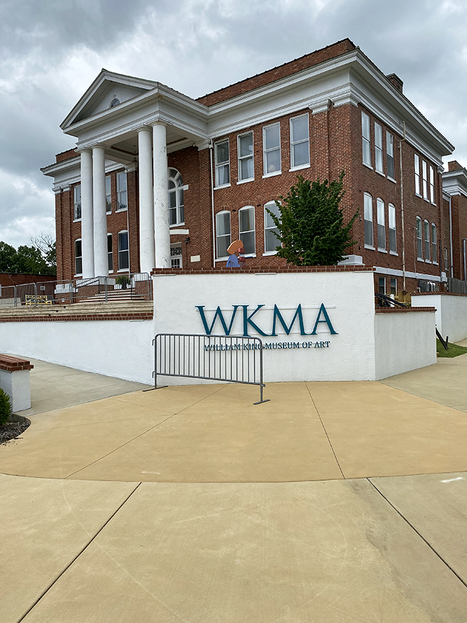 The William King Museum of Art proves you don't need big-city traffic to experience world-class exhibitions&mdash;just a curious mind and comfortable walking shoes.