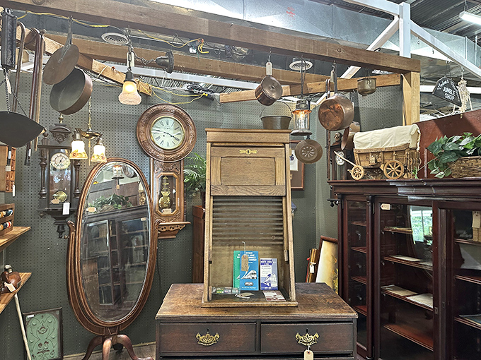 Copper pots and vintage mirrors create the perfect vignette for those who believe decorating should involve a treasure hunt.