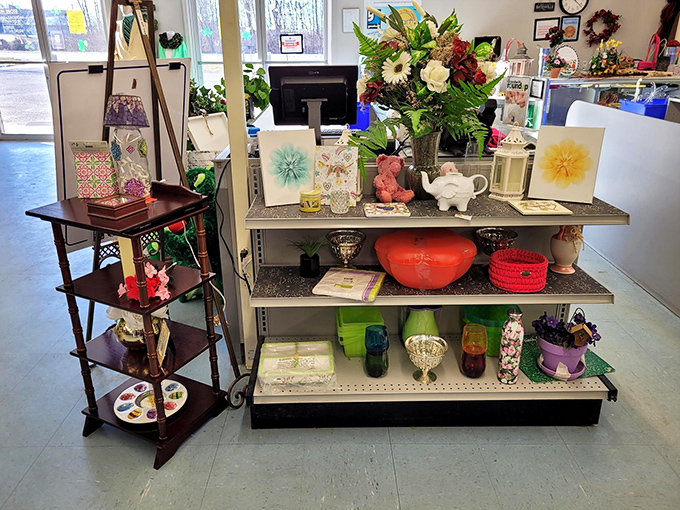 The home d&eacute;cor section&mdash;where one person's "no longer sparks joy" becomes another's treasure. These shelves hold the finishing touches your rooms have been missing.