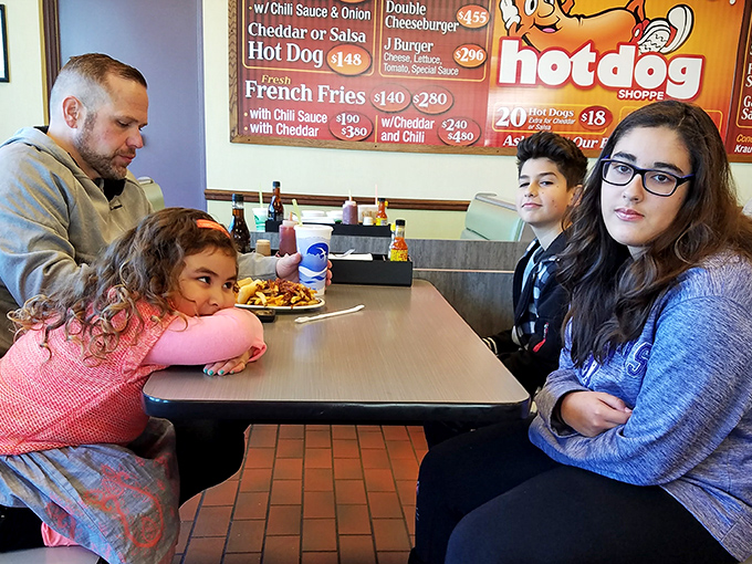 Family time at Jib Jab—where memories are made between bites and conversations flow as freely as the fountain drinks.