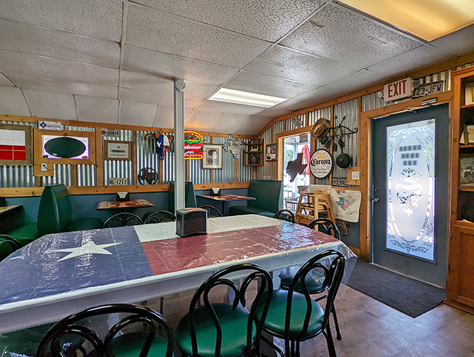 The dining room's Texas-themed decor isn't subtle, but neither is the flavor of properly smoked meat. Message received.