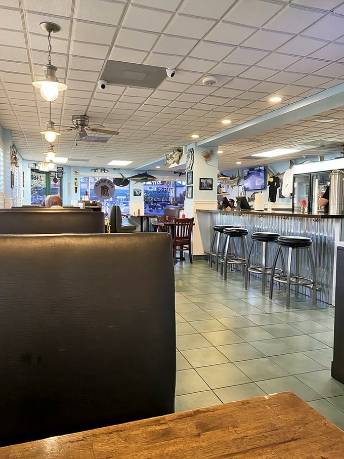 The dining room hums with happy conversation &ndash; the universal sound of people eating really good food.