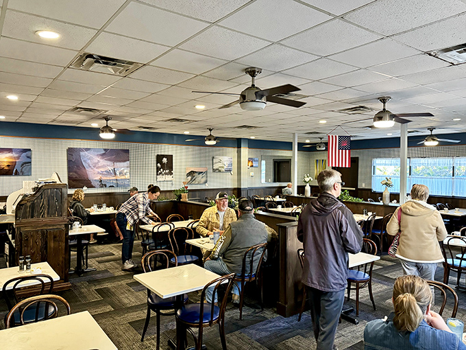 Blue accents, bentwood chairs, and an American flag &ndash; the dining room feels like Florida's answer to the quintessential American breakfast joint.