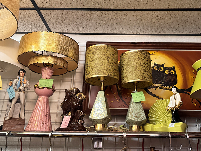 Lamps that would make Austin Powers say "Yeah, baby!" That pink ceramic base and gold lampshade combo is the definition of groovy.