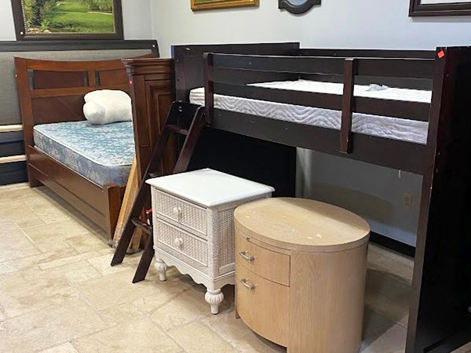 Bedroom furniture that proves one person's "no longer needed" is another's "perfect for the guest room" at a fraction of retail.
