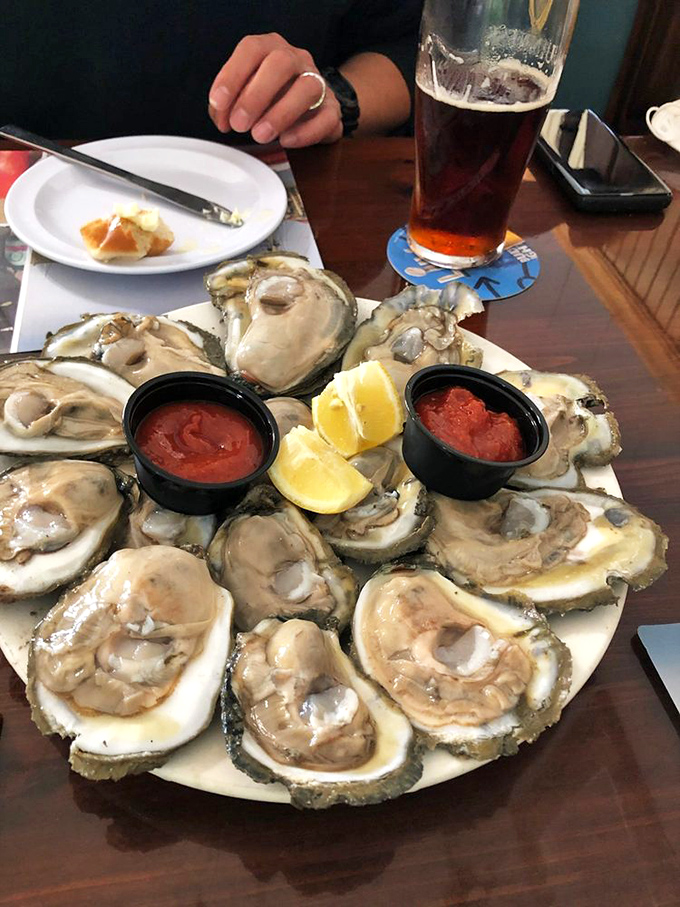 Oysters so fresh they practically introduce themselves. "Hello, we were in the Chesapeake this morning. Pleased to meet you!"