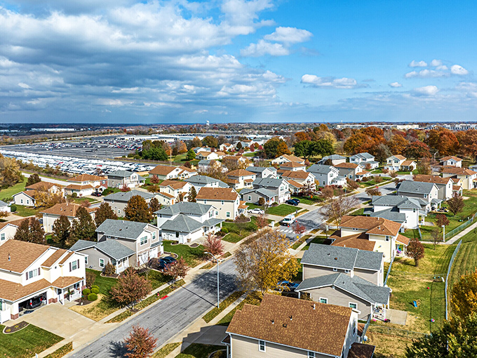 Belton's neighborhoods look like where the Brady Bunch would live if they watched their budget - suburban bliss, sensible prices.
