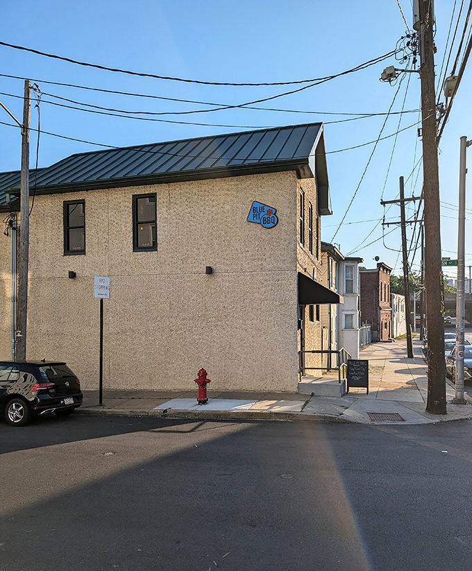 Blue Pit's simple corner location proves that great BBQ doesn't need fancy digs, just serious skills.